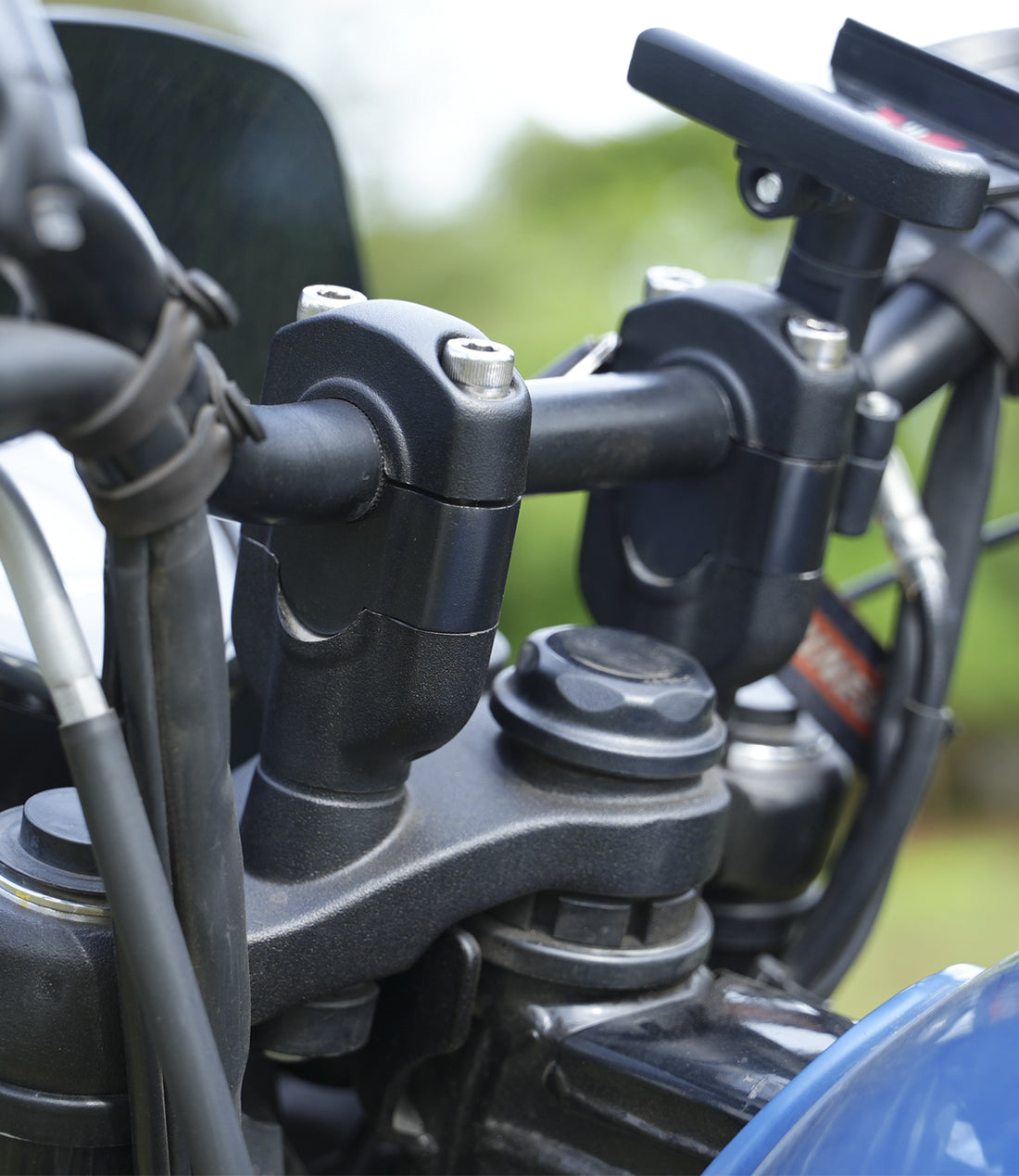 HUNTER 350 - HANDLEBAR RISERS – Moto Torque