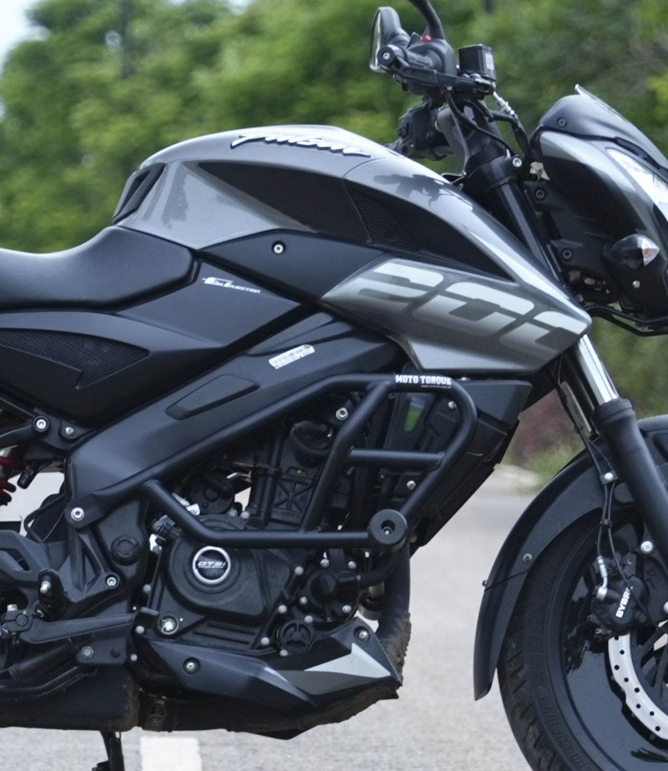 PULSAR NS200 CRASH GUARD Moto Torque pulsar-ns200-crash-guard-moto-torque