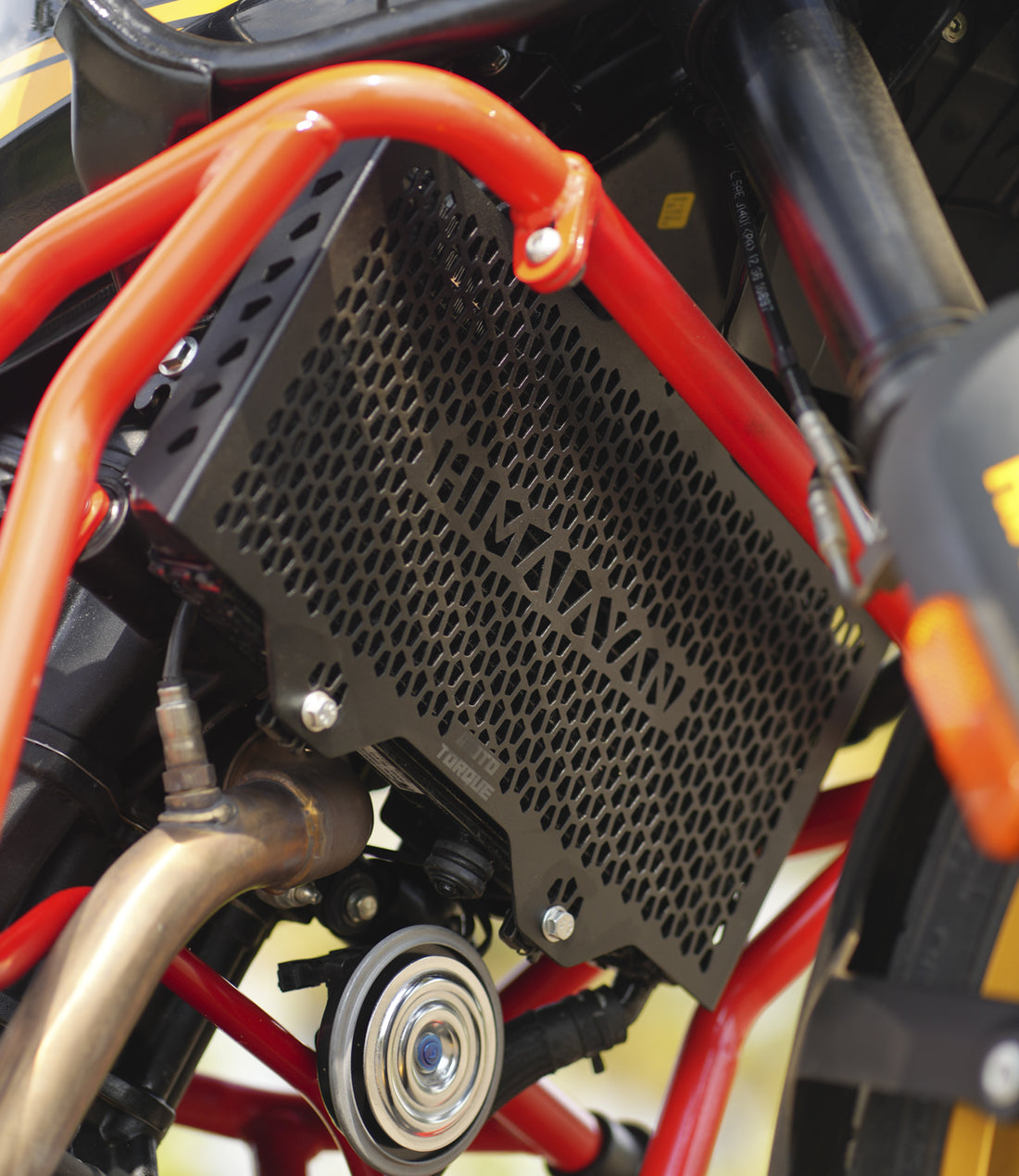 HIMALAYAN 450 - RADIATOR GUARD (MS) – Moto Torque