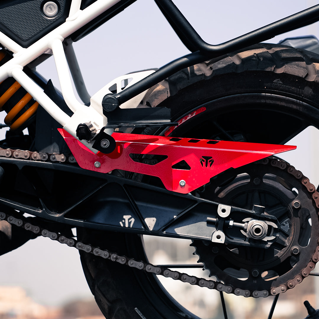 CHAIN GUARD (RED) FOR TVS APACHE RTX 300 – Moto Torque