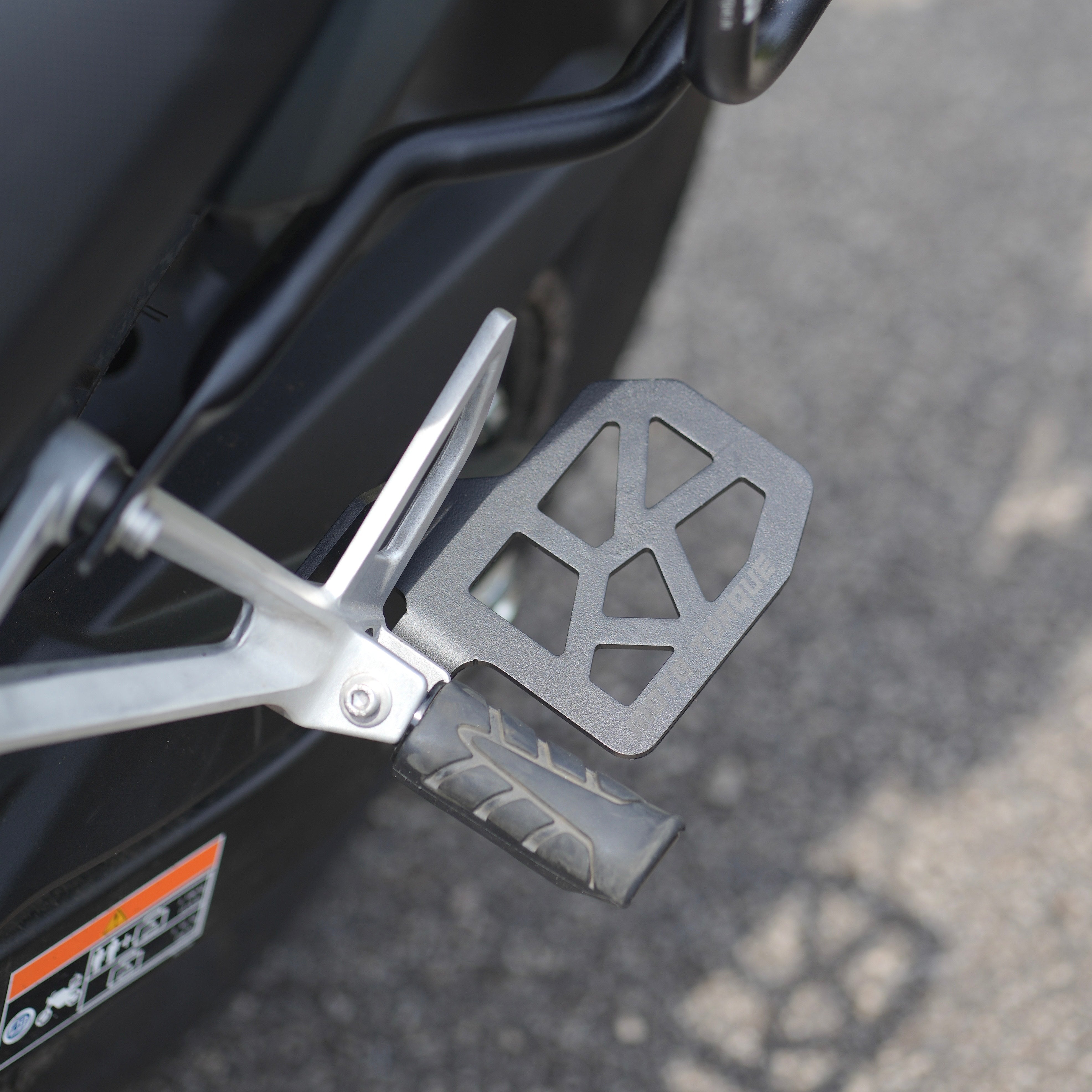 FOOT REST FOR HONDA NX-500 – Moto Torque