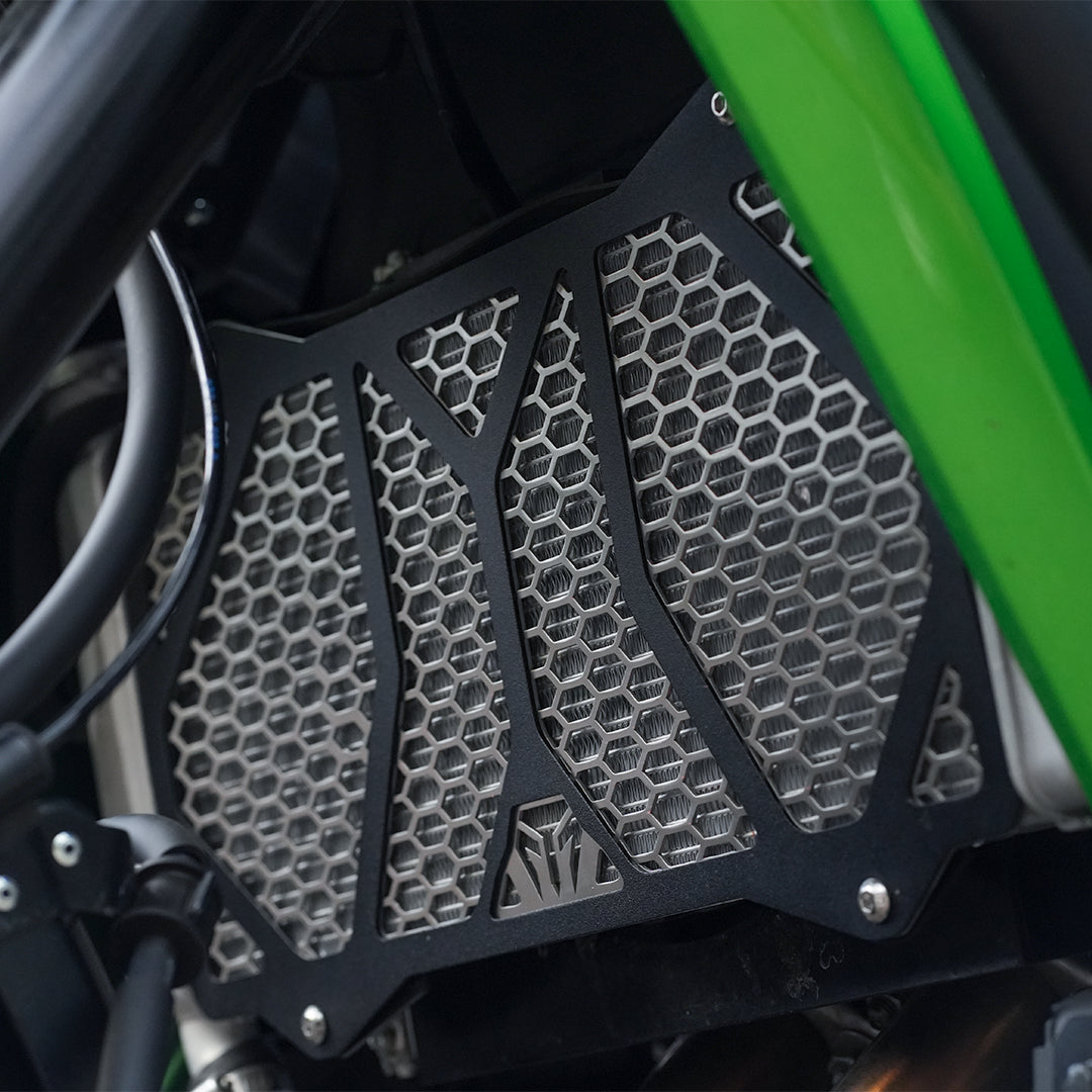 RADIATOR GUARD FOR KAWASAKI VERSYS 650 – Moto Torque