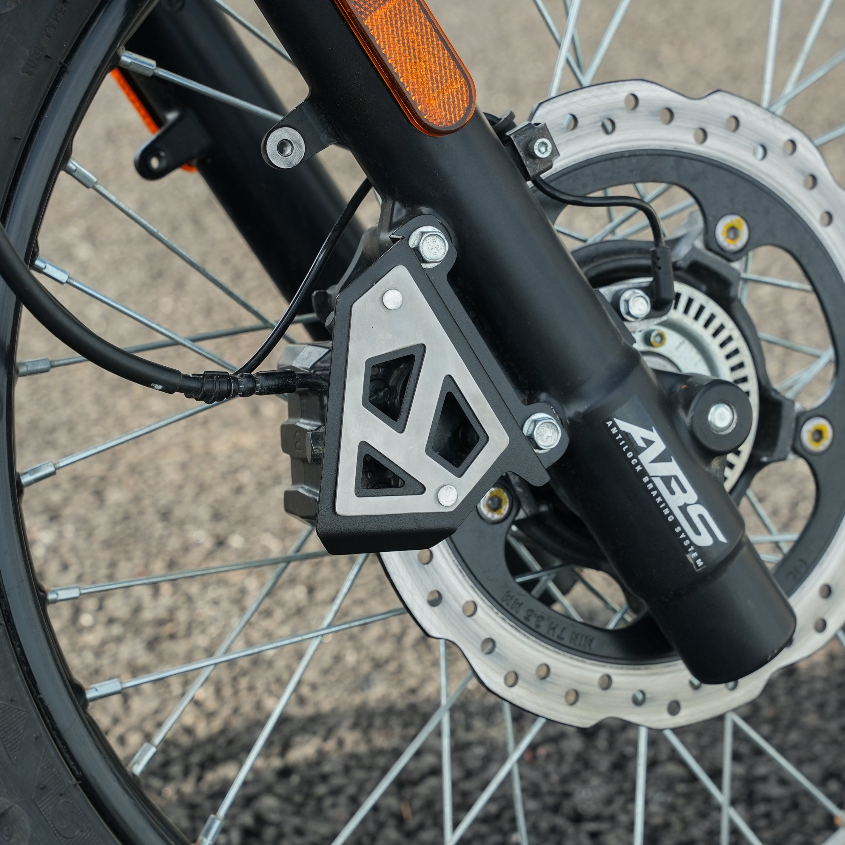 FRONT CALIPAR GUARD BLACK FOR XPULSE 210 – Moto Torque