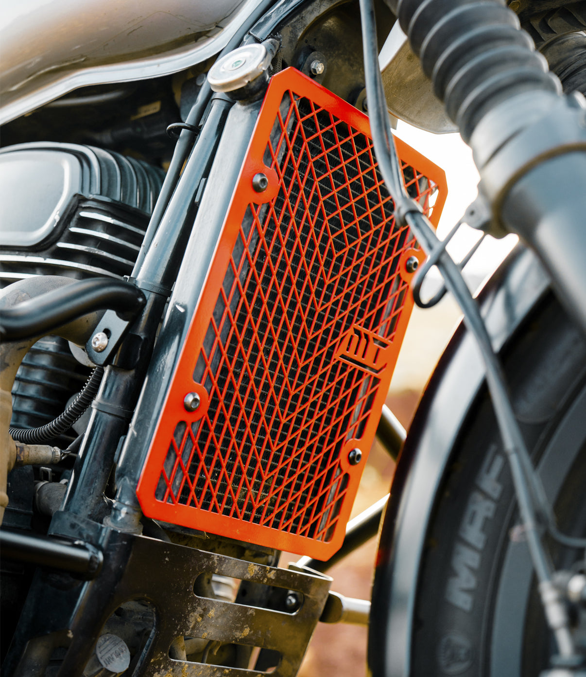 YEZDI SCRAMBLER - RADIATOR GUARD – Moto Torque